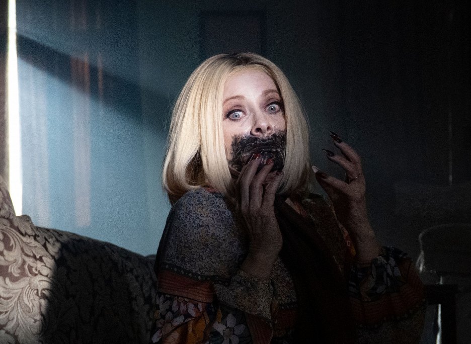 Barbara Crampton | ČSFD.cz