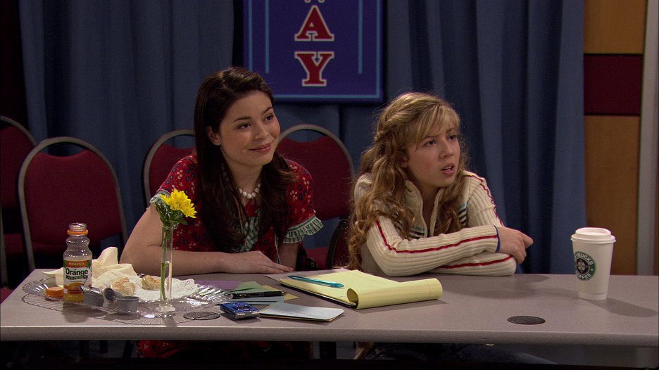 iCarly - iPilot (S01E01) (2007) | ČSFD.cz