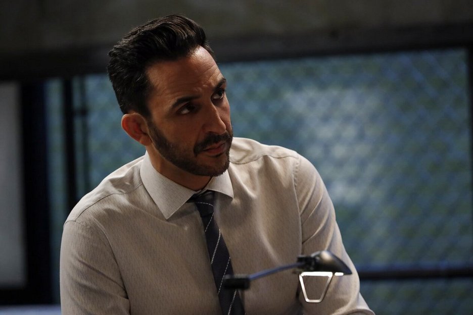 The Blacklist - The Cyranoid (No. 35) (S08E09) (2021) | ČSFD.cz