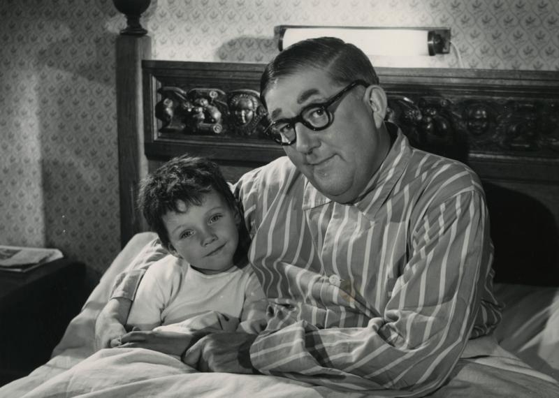 Far til fire i sneen (1954) | ČSFD.cz