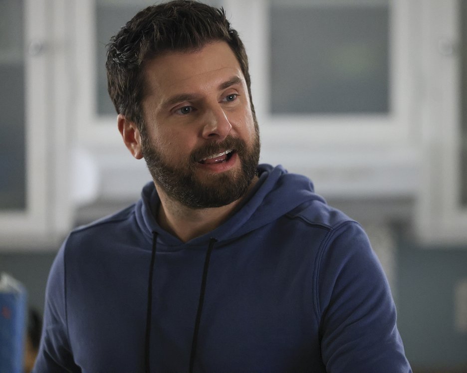 A Million Little Things - United Front (S03E14) (2021) | ČSFD.cz