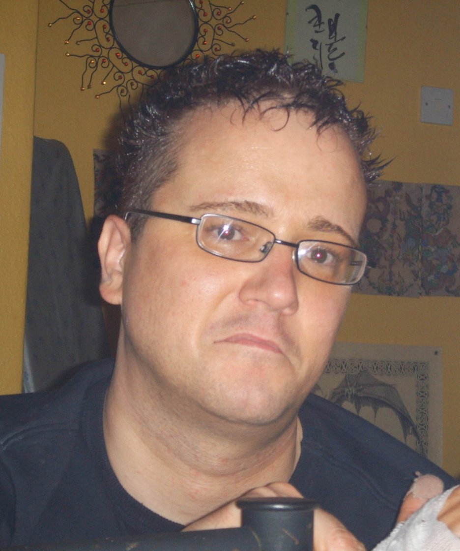 Evil Up Close (2012) | ČSFD.cz