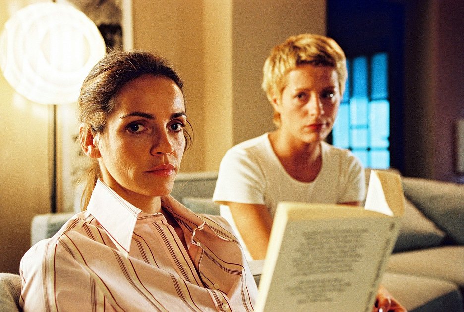 Edel a Starcková - Die Hexen von Berlin (S03E05) (2004) | ČSFD.cz