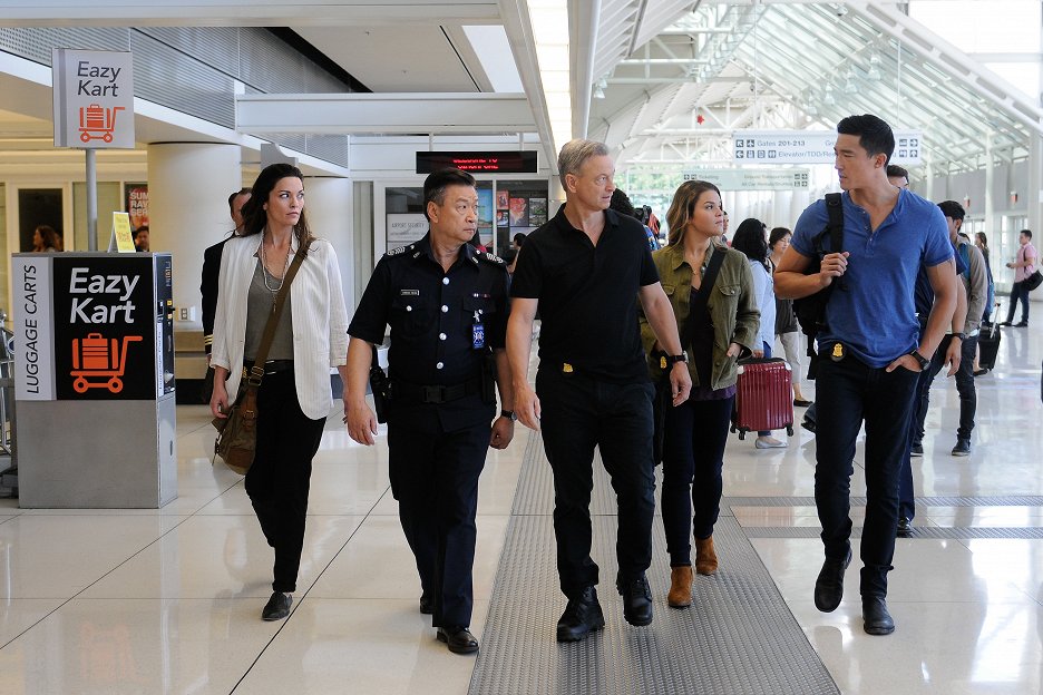 Myšlenky zločince: Za hranicemi - Cinderella and the Dragon (S02E06 ...