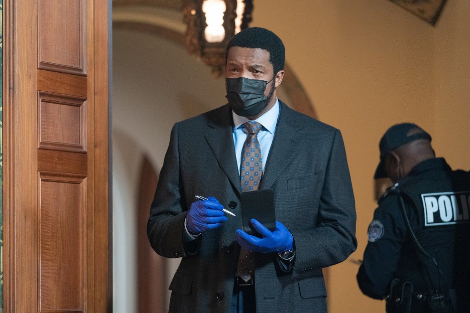 Koroner - Blue Flock (S03E08) (2021) | ČSFD.cz