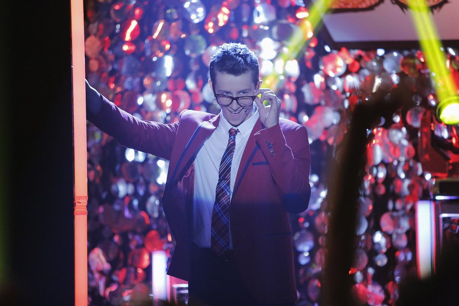 Austin a Ally - Burdens & Boynado (S04E13) (2015) | ČSFD.cz