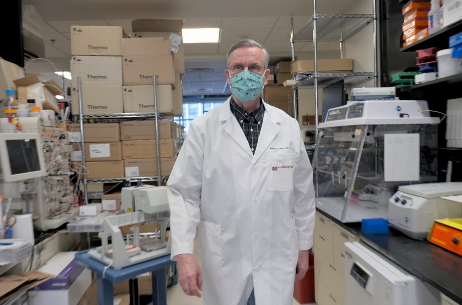 Race for the Vaccine (2021) | ČSFD.cz