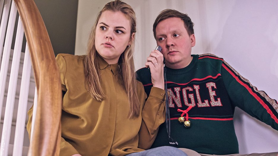 29 - Hvorfor svarer du ikke? (S03E02) (2019) | ČSFD.cz