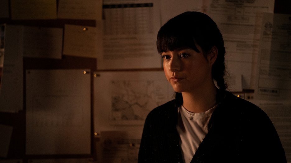 Břemeno pravdy - The Homecoming (S04E06) (2021) | ČSFD.cz