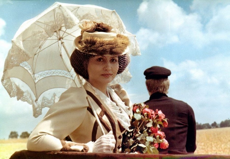 Komediantka (1986) | ČSFD.cz