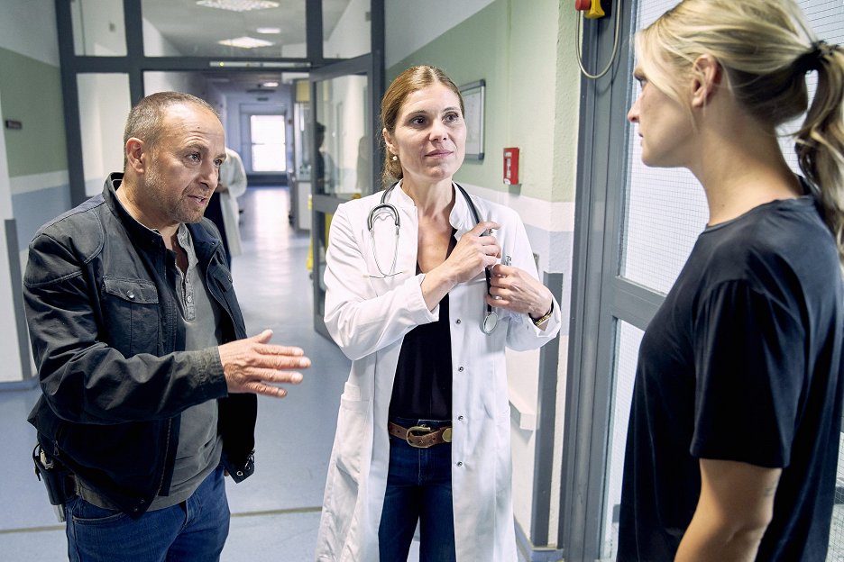 Kobra 11 - Team (1) (S26E13) (2021) | ČSFD.cz