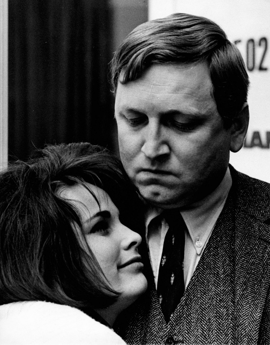 Douglas (1970) | ČSFD.cz