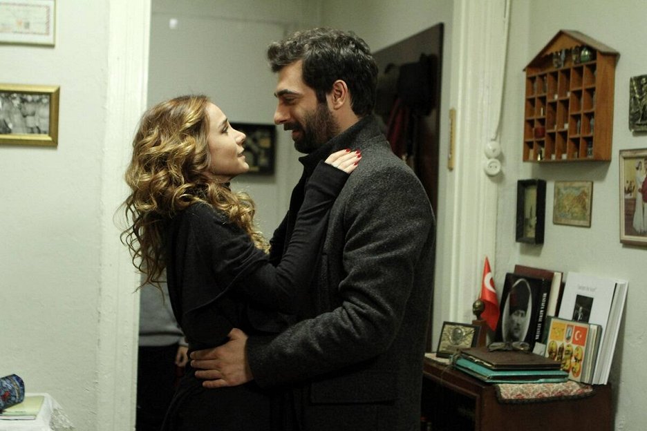 Poyraz Karayel - Episode 12 (S01E12) (2015) | ČSFD.cz