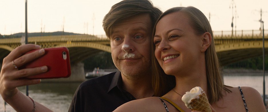 Így vagy tökéletes (2021) | ČSFD.cz