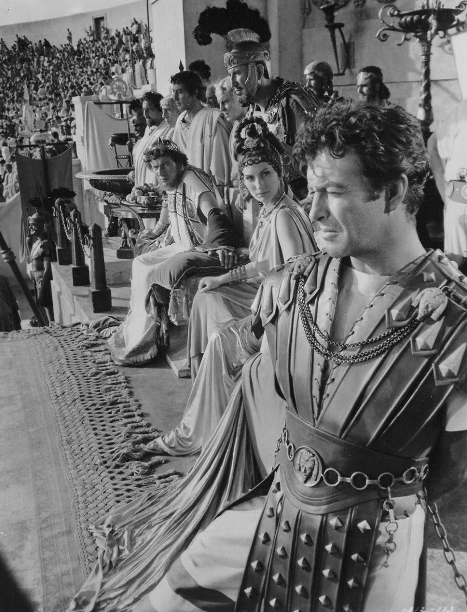 Patricia Laffan | ČSFD.cz