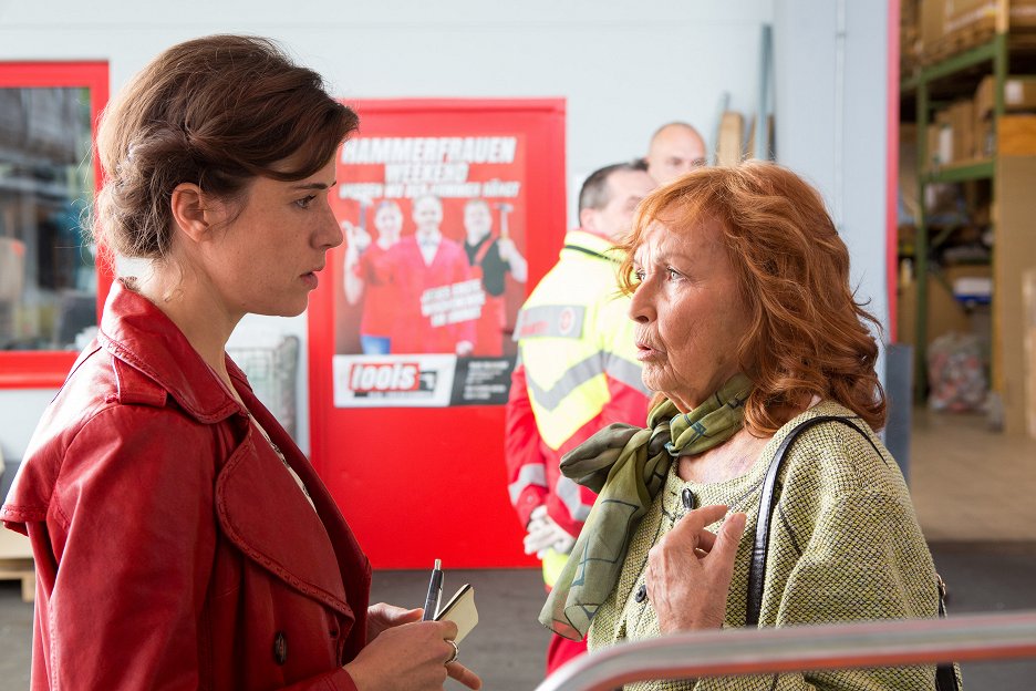 Speciální tým Kolín - Hammerfrauen (S14E21) (2016) | ČSFD.cz