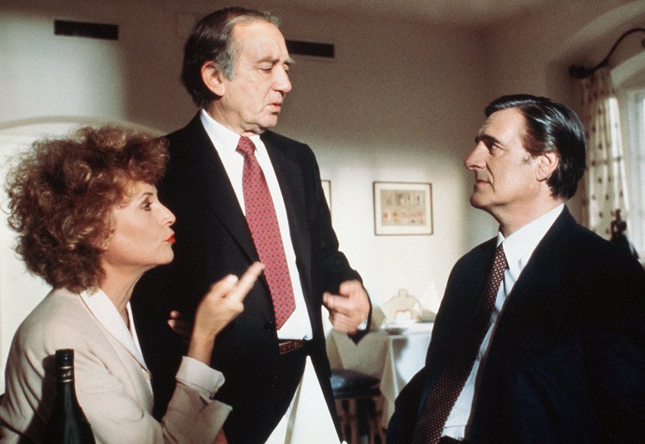 Peter und Paul - Tracht und Niedertracht (S01E03) (1994) | ČSFD.cz