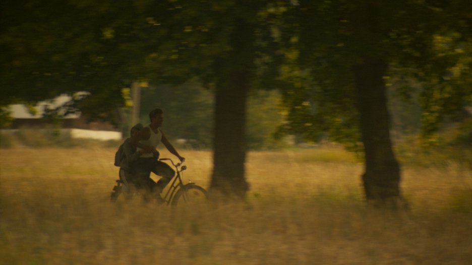 Partisan - Tinnitus (S01E02) (2020) | ČSFD.cz