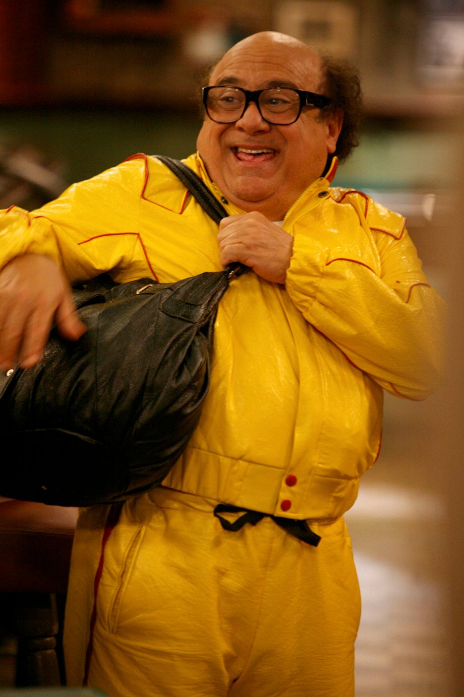 It's Always Sunny in Philadelphia - The Gang Gives Frank an ...