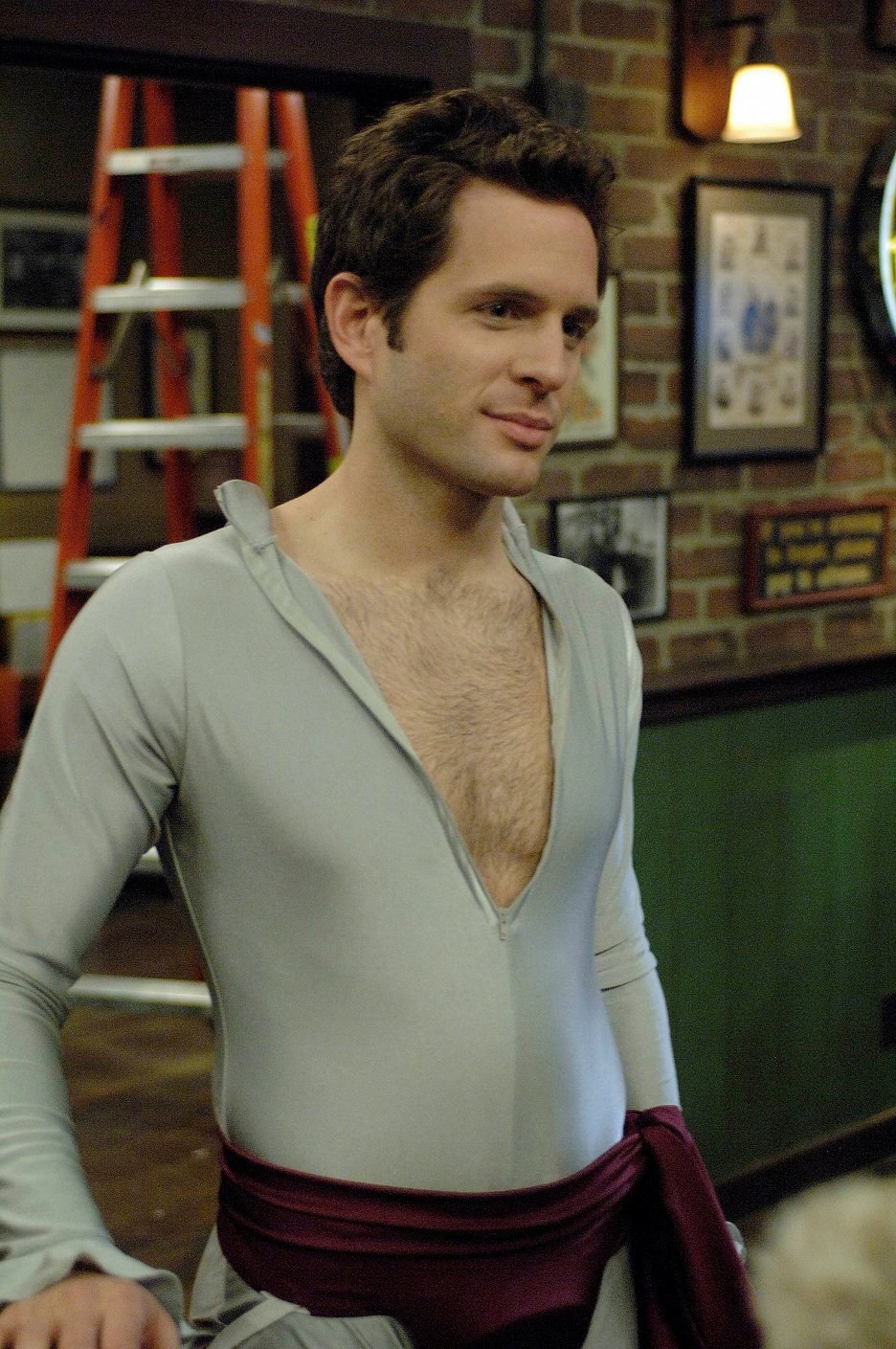 It's Always Sunny in Philadelphia - Sweet Dee chodí s postiženou osobou ...