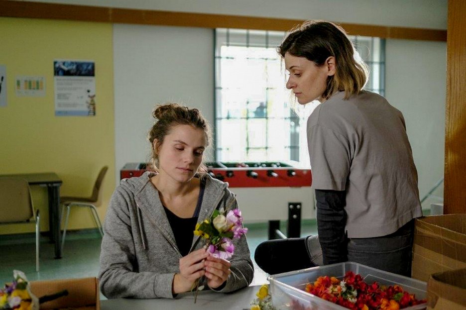 Lena Lorenz - Hinter Gittern (S07E04) (2021) | ČSFD.cz