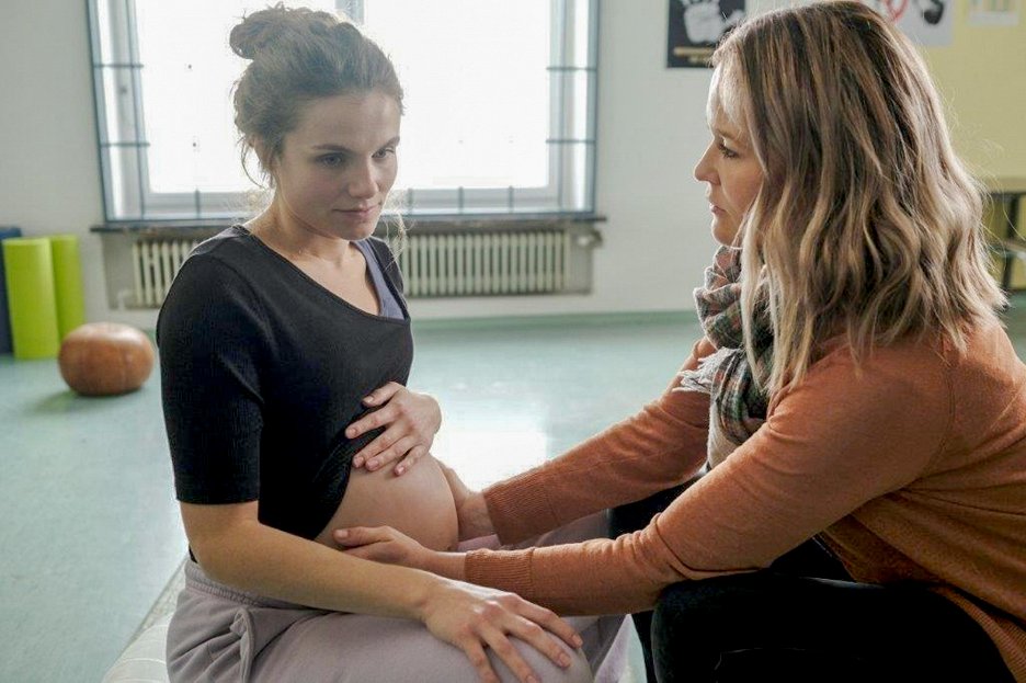 Lena Lorenz - Hinter Gittern (S07E04) (2021) | ČSFD.cz