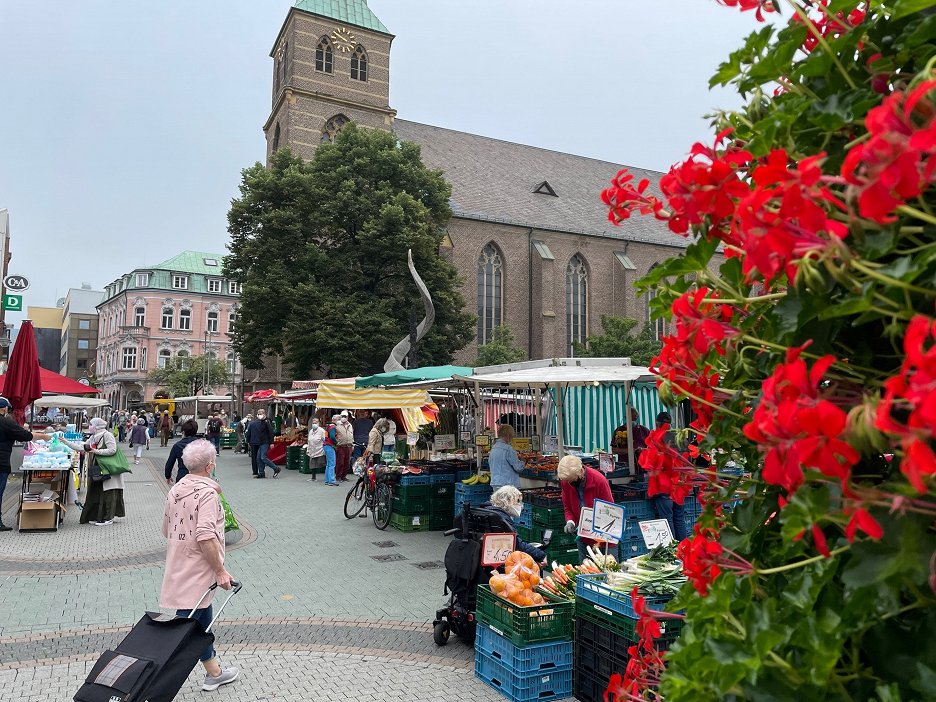 Hömma, Bottrop! - Eine Stadt im Aufbruch (2021) | ČSFD.cz