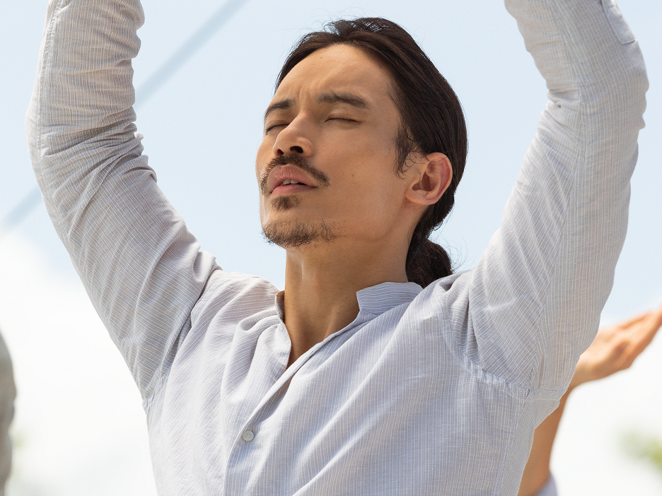 Dziewięcioro nieznajomych - Żyła złota (S01E06) (2021) | ČSFD.cz