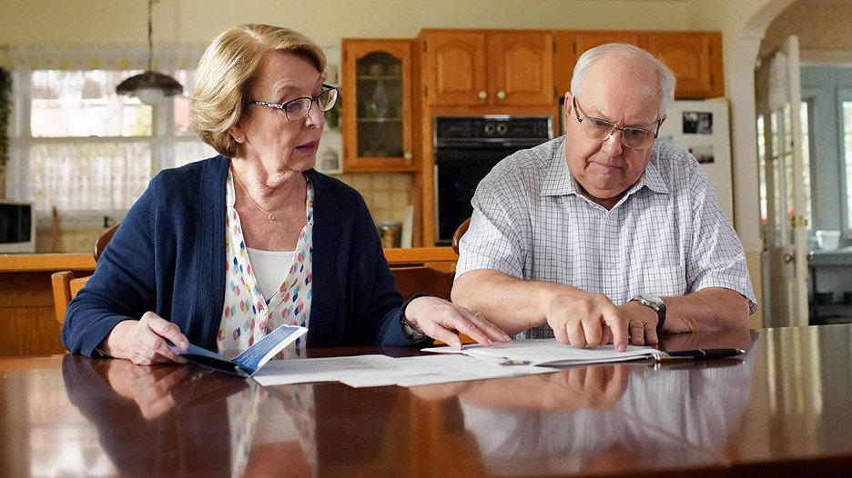 Discussions avec mes parents - Episode 8 (S03E08) (2020) | ČSFD.cz