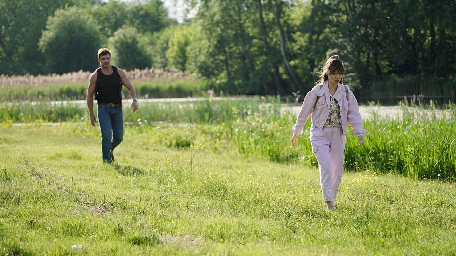 Na dobre i na złe - Matka dobra, matka zła (S23E06) (2021) | ČSFD.sk