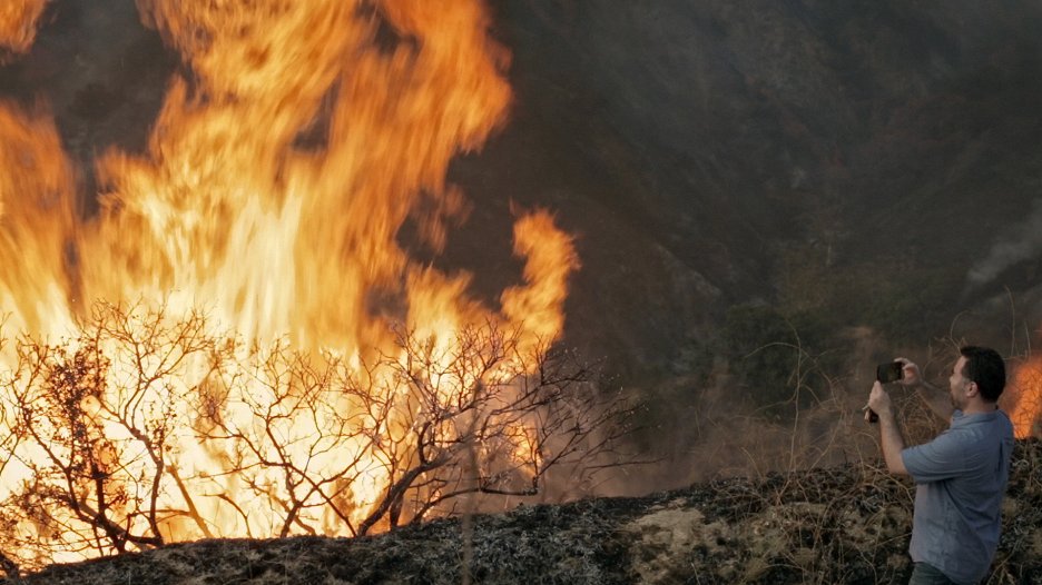 Fire Season (2021) | ČSFD.cz