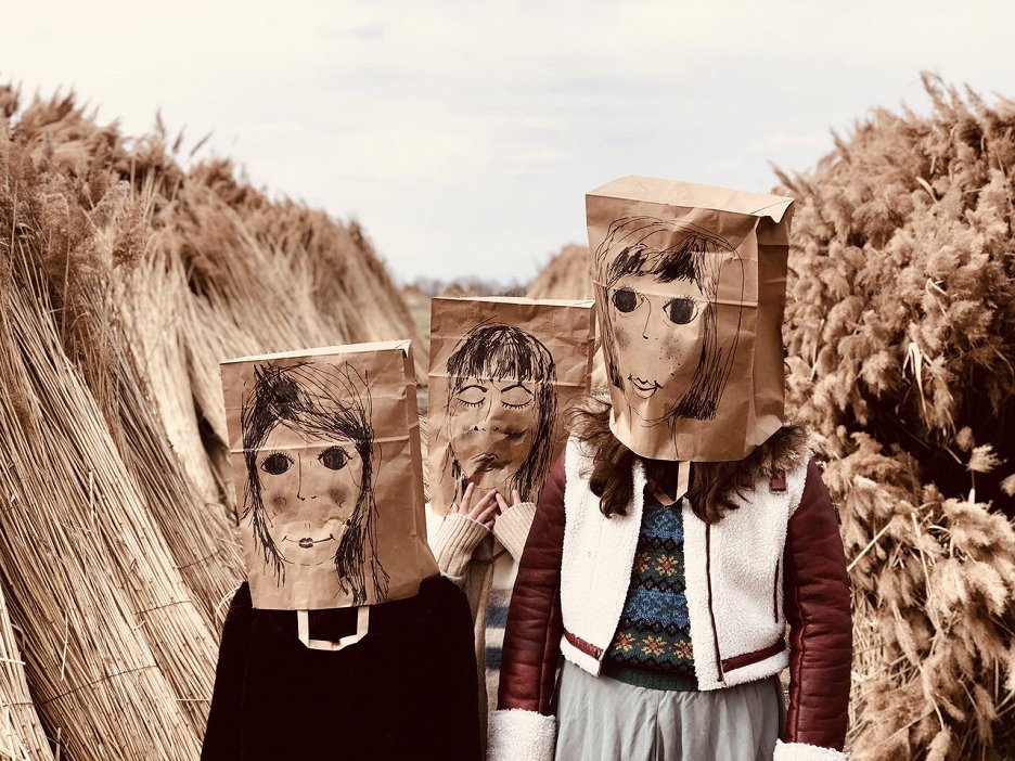 The Pond (2021) | ČSFD.cz