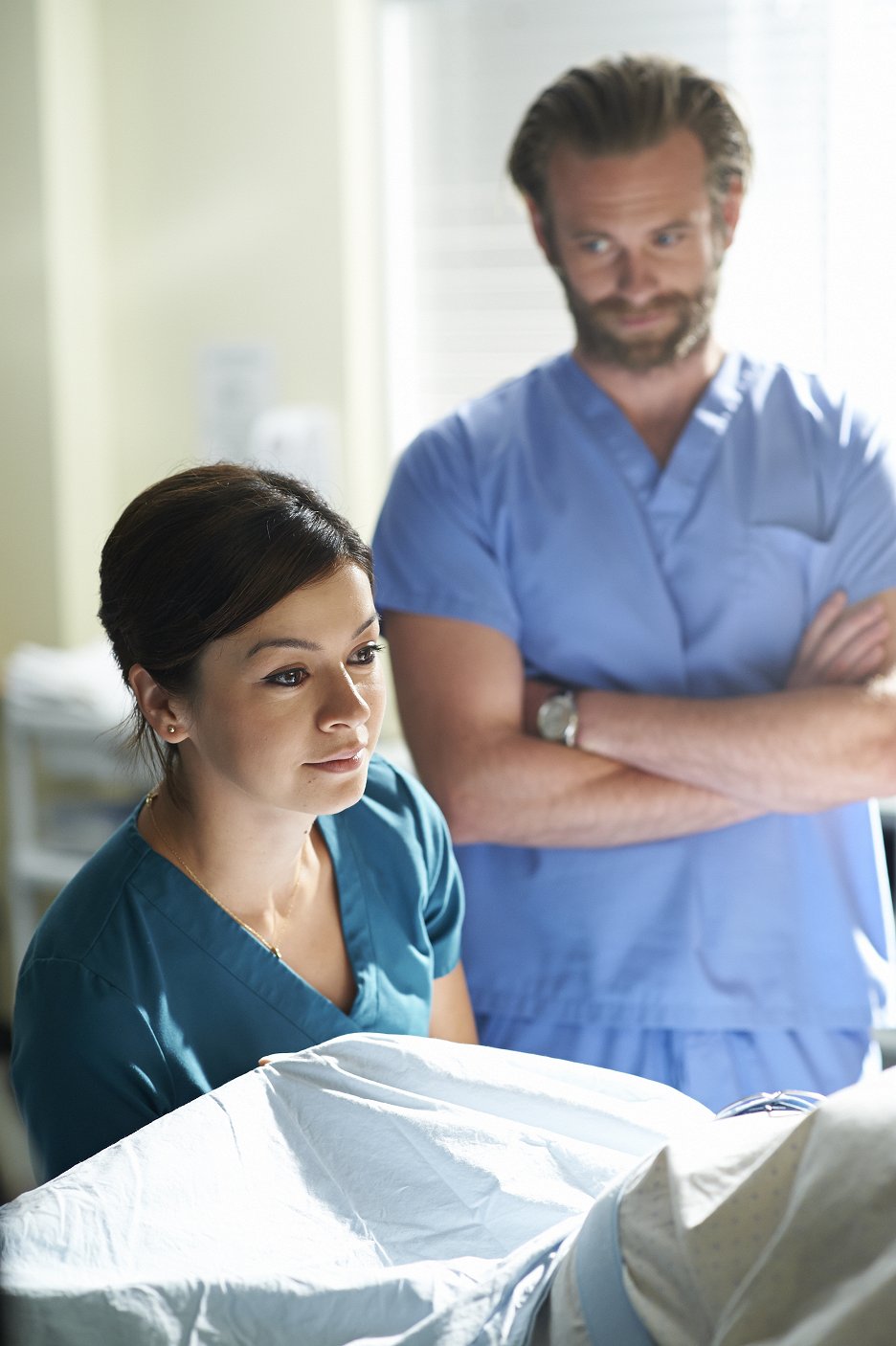 Nemocnice Hope - Twinned Lambs (S02E17) (2014) | ČSFD.cz