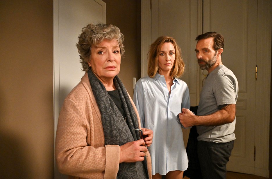 Die Heiland: Wir sind Anwalt - Ausgeknockt! (S03E01) (2021) | ČSFD.cz