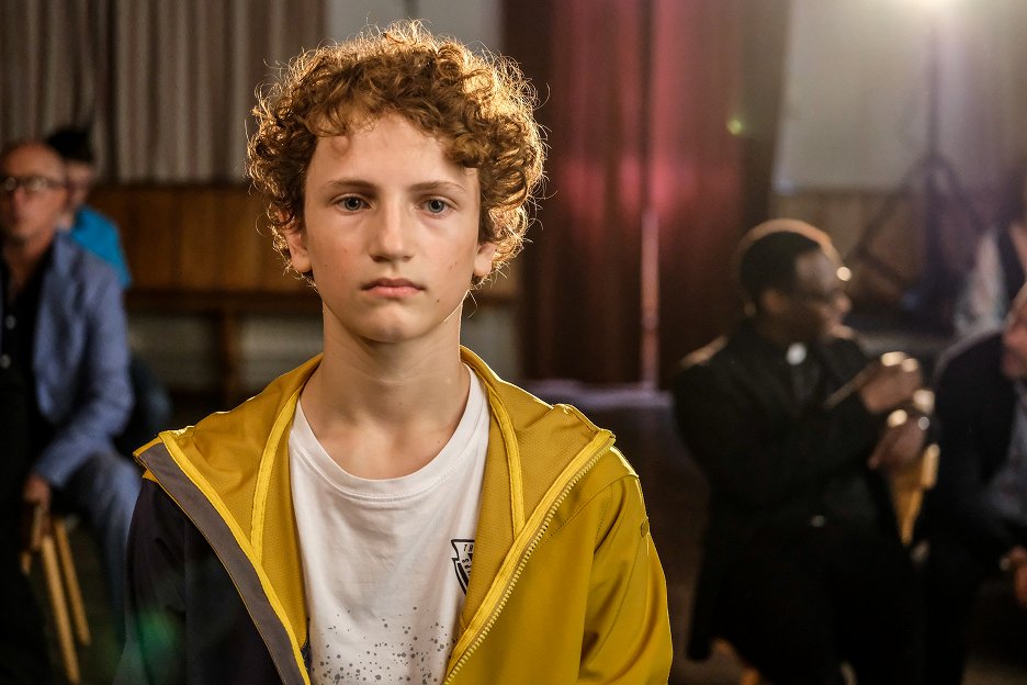 Racko - Ein Hund für alle Fälle - Premierenfieber (S02E13) (2021) | ČSFD.cz