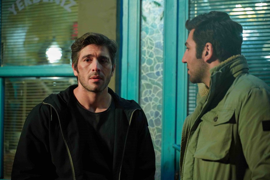 Alev Alev - Episode 7 (E07) (2020) | ČSFD.cz