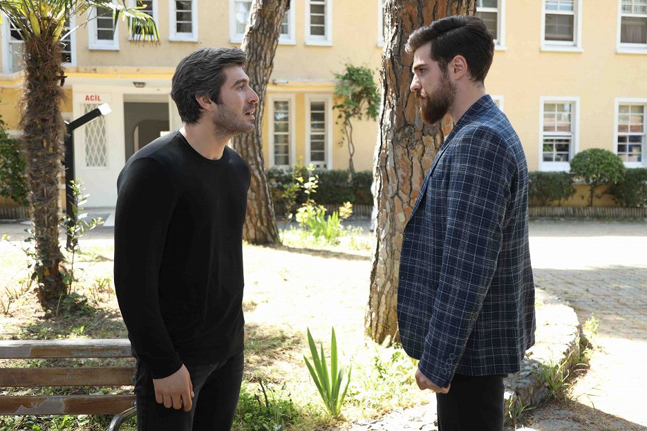 Alev Alev - Episode 27 (E27) (2021) | ČSFD.cz