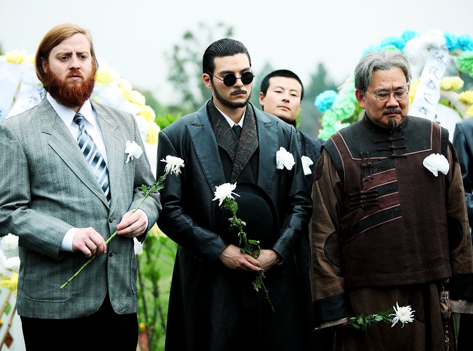 Shanghai Wang: Luan shi jia ren (2020) | ČSFD.cz