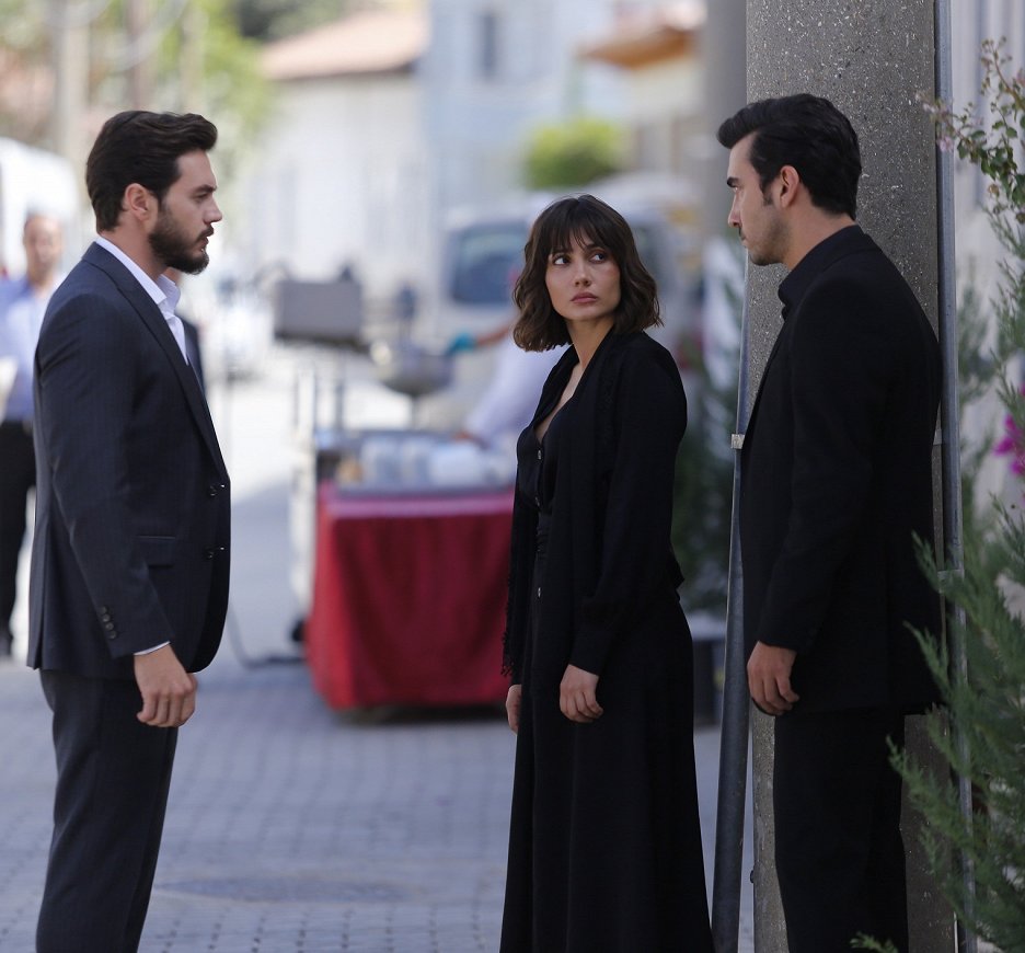 Elkızı - Episode 1 (E01) (2021) | ČSFD.cz