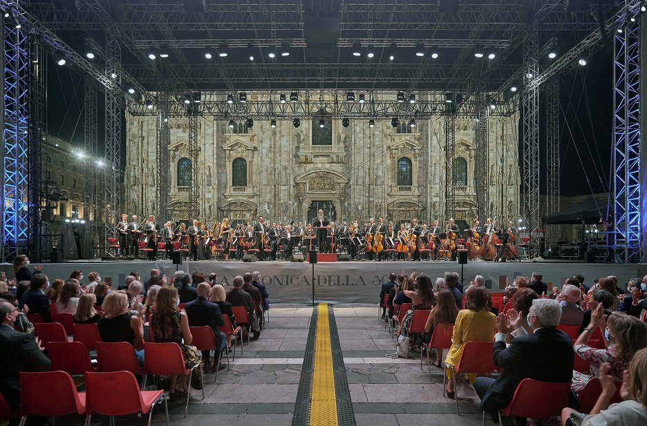 Concerto per Milano (2021) | ČSFD.cz