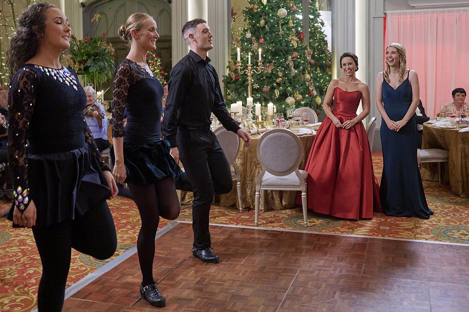 Christmas at Castle Hart (2021) | ČSFD.cz