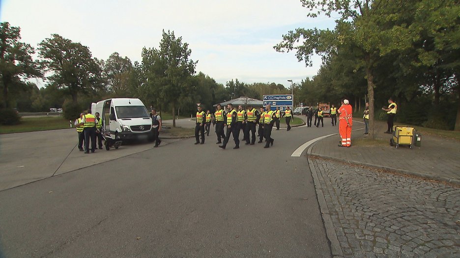 110 Notruf Autobahn (2021) | ČSFD.cz