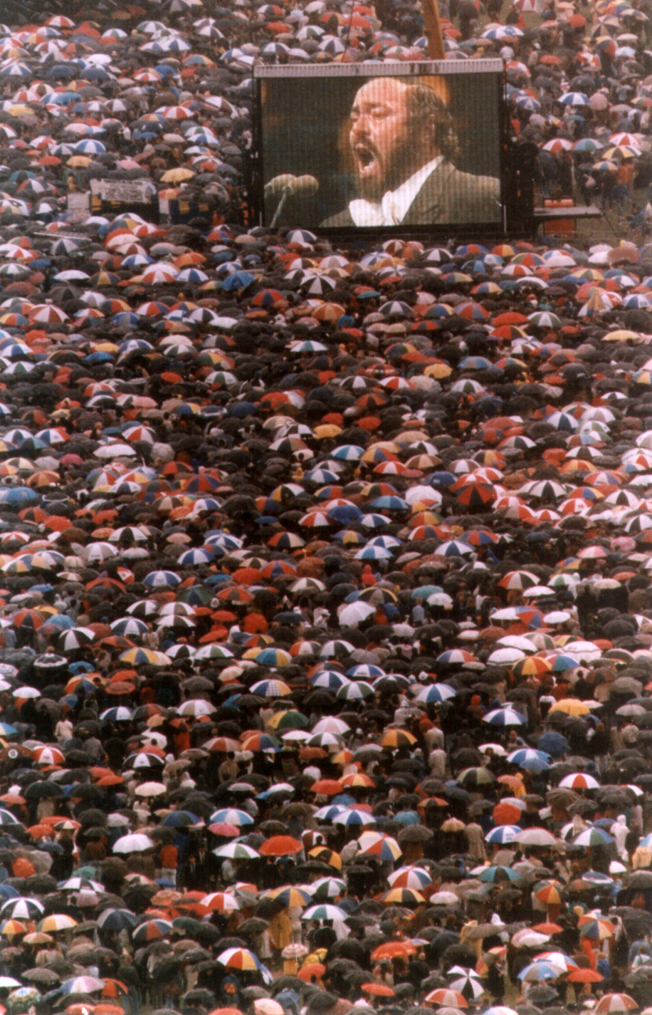 Pavarotti in Hyde Park (1991) | ČSFD.cz