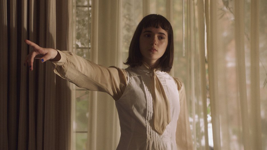 Bark (2016) | ČSFD.cz