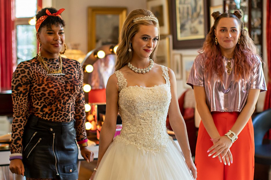 Phoenix Connolly | ČSFD.cz