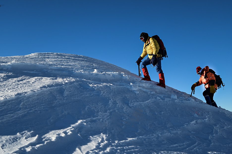 Bergwelten - Kurt Diemberger – Ein Lebensportrait zum 90. Geburtstag ...