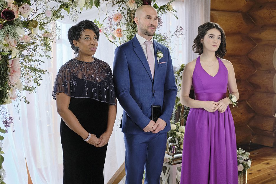 One Winter Wedding (2021) | ČSFD.cz