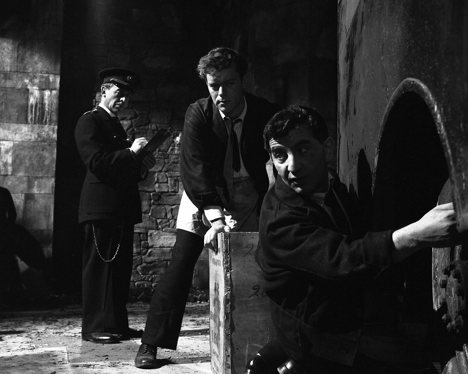 Eddie Byrne | ČSFD.cz