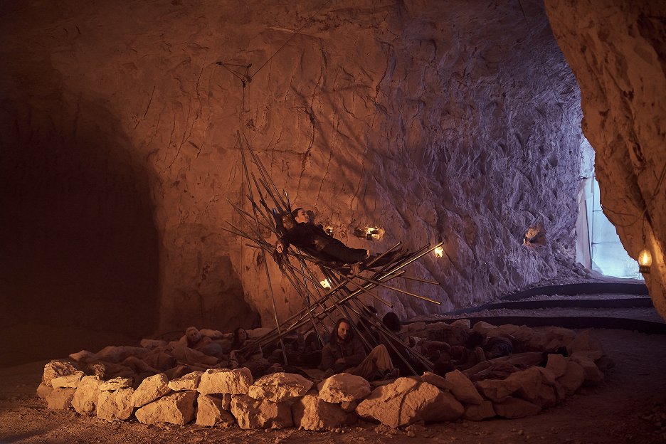 Firebite - Vampire Mythology Bulls**t (E04) (2022) | ČSFD.cz