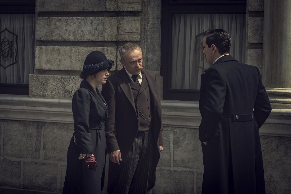 Půlnoc v hotelu Pera Palace - Konfrontace (S01E07) (2022) | ČSFD.cz